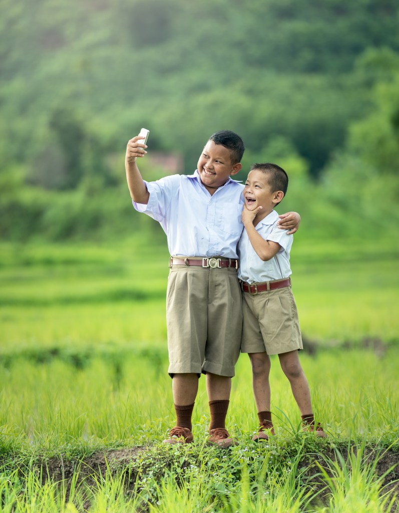 Five Tips for Teaching Your Child Photography – Snap Happy Gal Photography